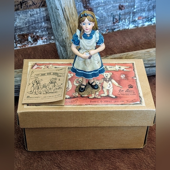 Boyds Bears | Other | Vintage Boyds Bear Genuine Shoe Box Alice In ...